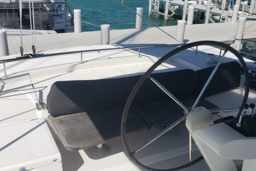 Lagoon 52 for Sale