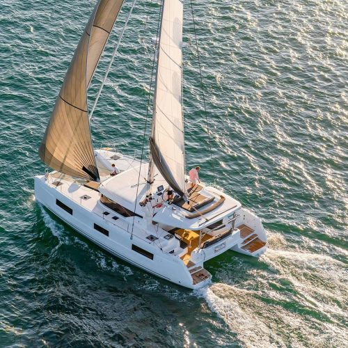 Lagoon catamaran model comparison: read our expert advice | DYS