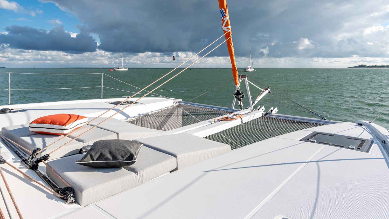 Excess 11 vs Bali Catsmart: small catamarans comparison | DYS